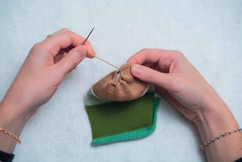 Petit doudou au tricot original : découvrez une technique simplissime