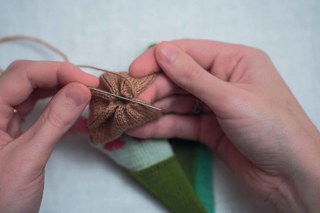 Petit doudou au tricot original : découvrez une technique simplissime