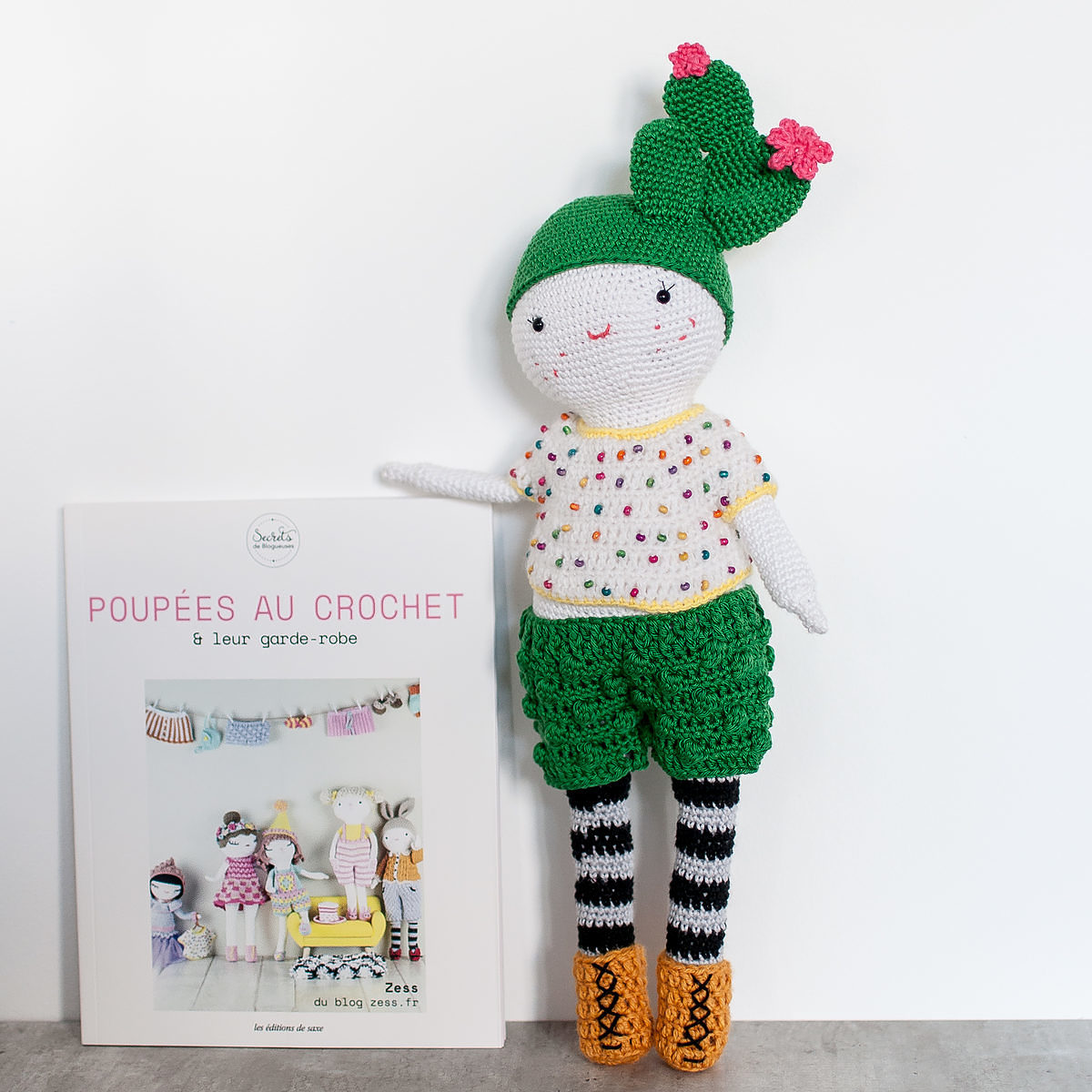 Poupées au crochet et leur garde-robe + tuto bonus